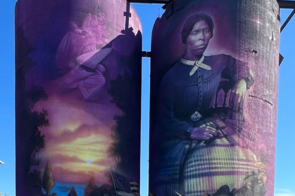 Harriet Tubman Gets Memorialized by New Mural in JC's Berry Lane Park ...