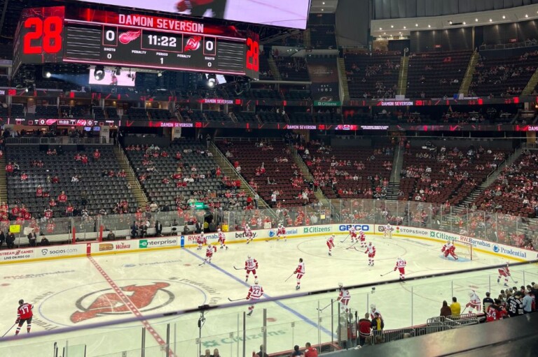 The Best Hoboken Bars to Watch New Jersey Devils Games - Hoboken Girl