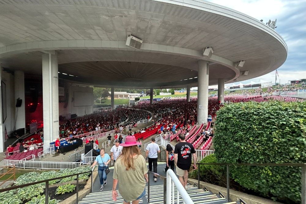 A Guide to PNC Bank Arts Center + 2025 Concert Lineup - Hoboken Girl